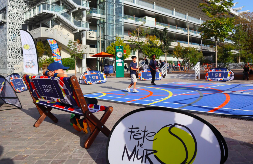 Horizontal A Frame – So Communication