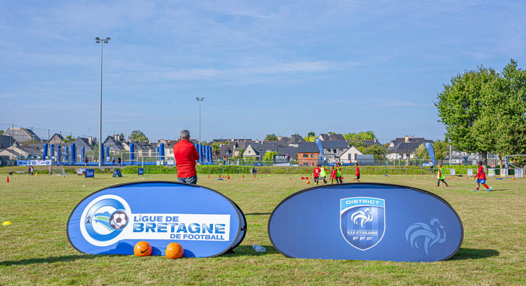 Horizontal A Frame – So Communication